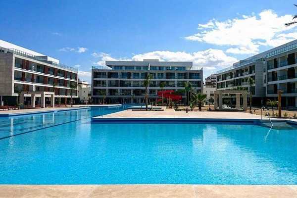 Courtyard Long Beach Holiday Resort | Kappatur